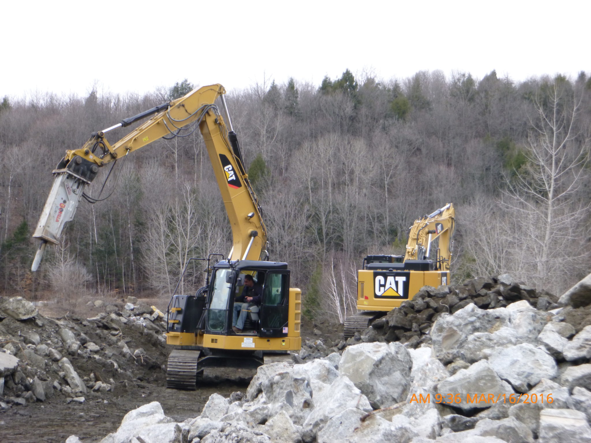 Cat 314E w/Gorilla Hammer | Tibbits Equipment Services, Inc.